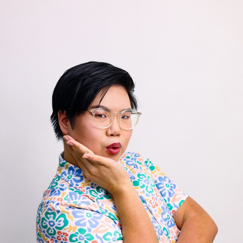 Pasakorn, Max - Seventh Wave